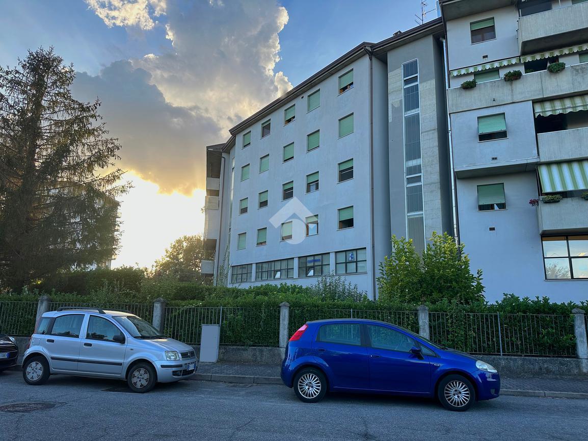 Box in vendita a Parma