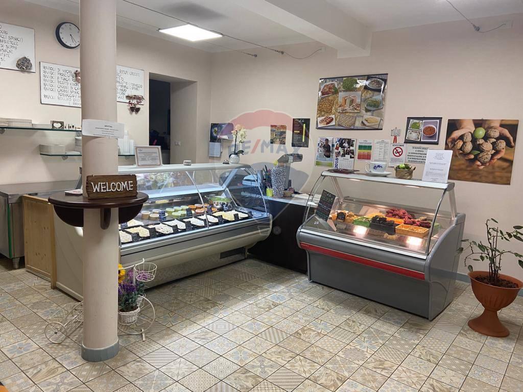 Negozio in vendita a Cannobio