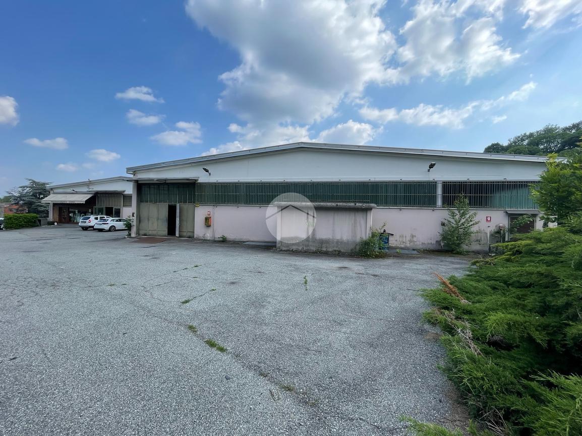 Capannone in vendita a Tollegno