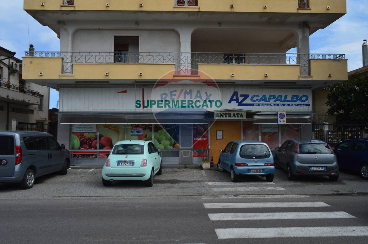 Negozio in vendita a Crucoli