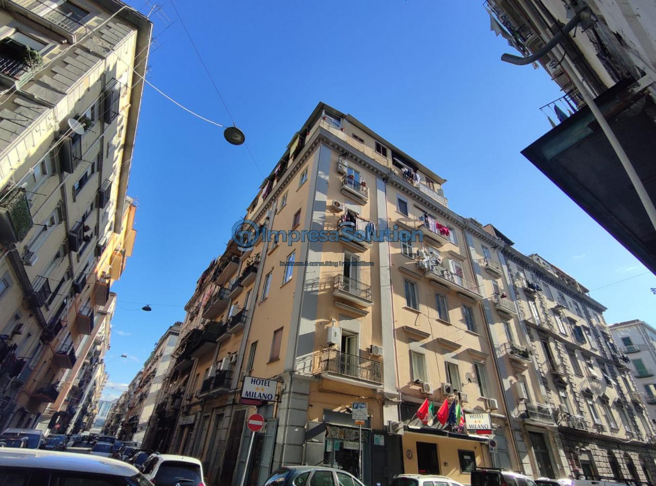 Negozio in vendita a Napoli