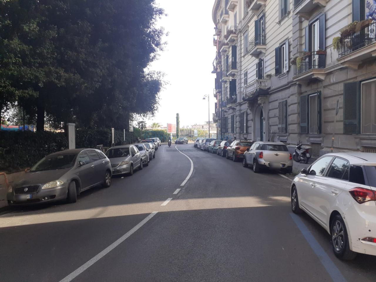 Negozio in vendita a Napoli