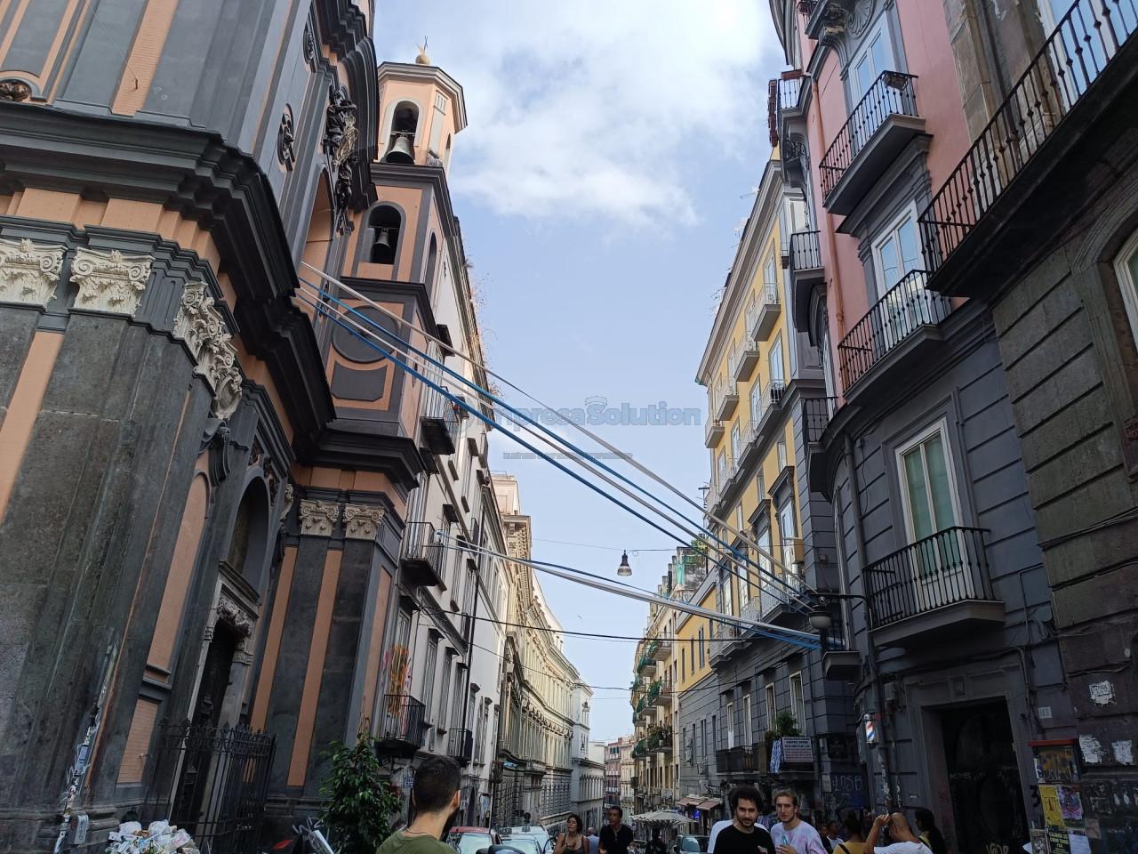 Negozio in vendita a Napoli