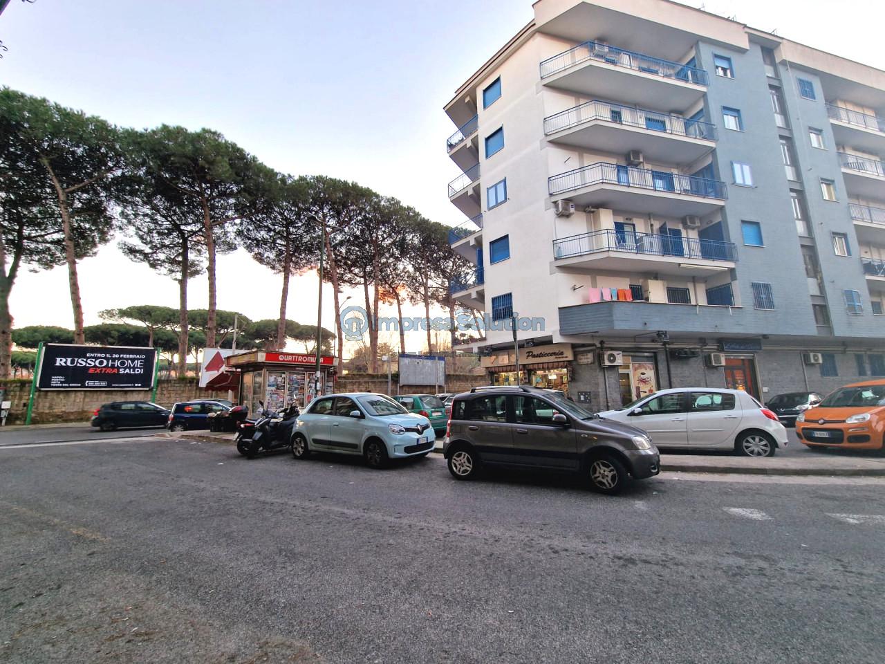 Negozio in vendita a Napoli