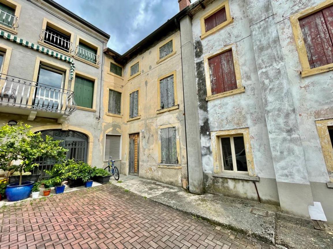 Casa indipendente in vendita a San Pietro In Cariano