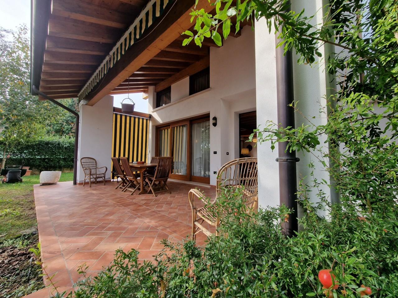 Villa in vendita a Cassola