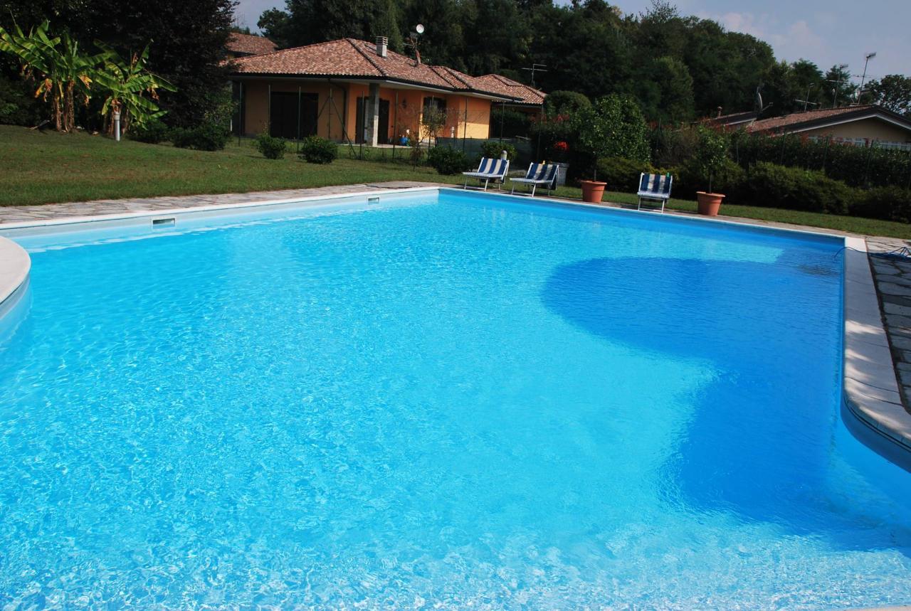 Villa in vendita a Leggiuno