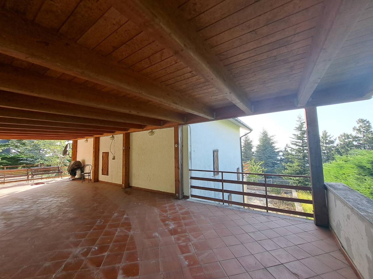 Casa indipendente in vendita a Valle Castellana Foto-44