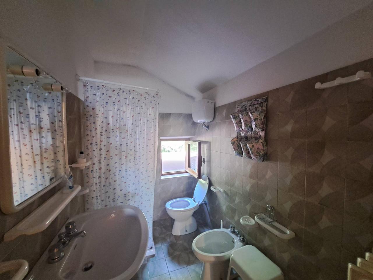 Casa indipendente in vendita a Valle Castellana Foto-40