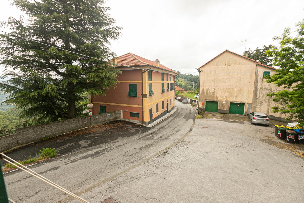 Appartamento in vendita a Campomorone