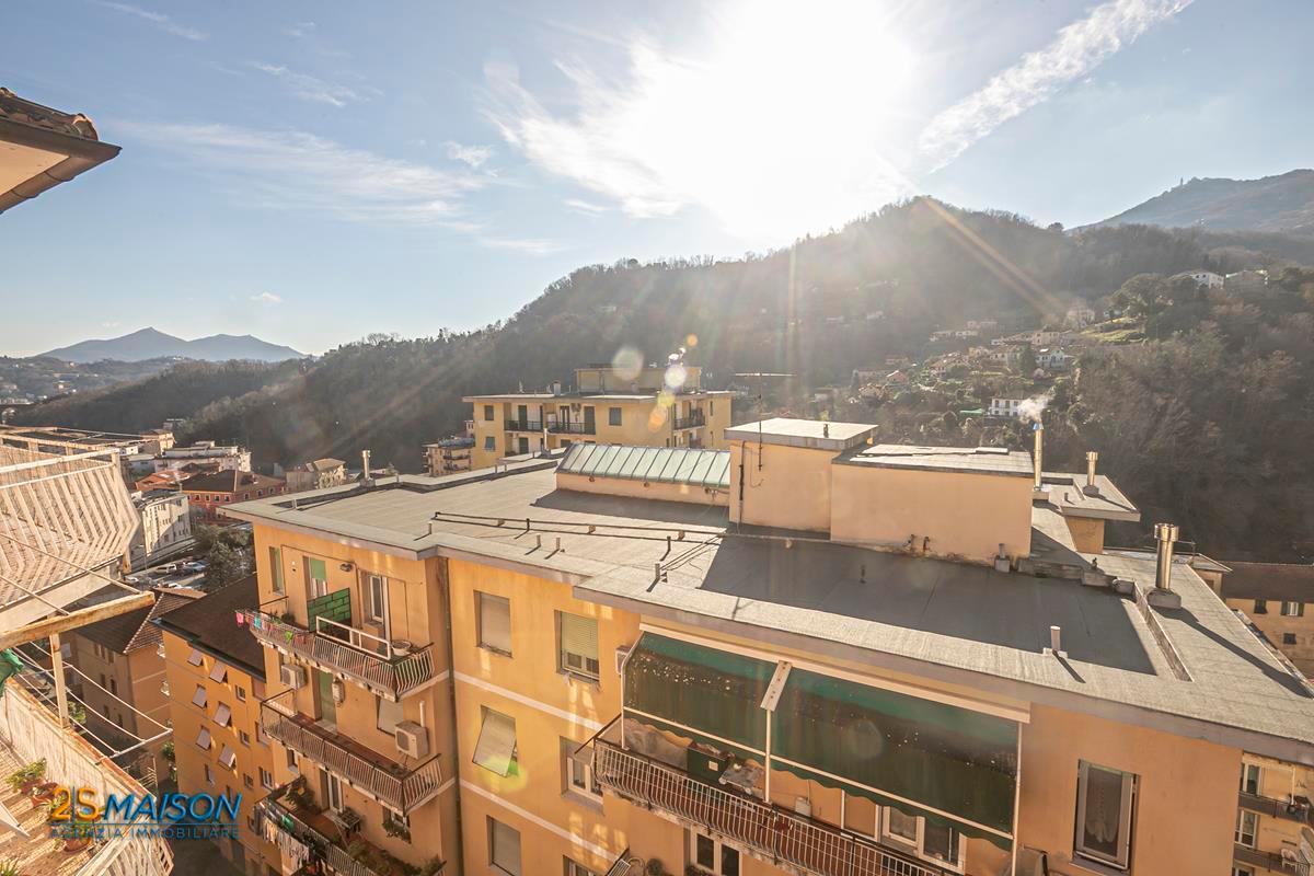 Appartamento in vendita a Campomorone