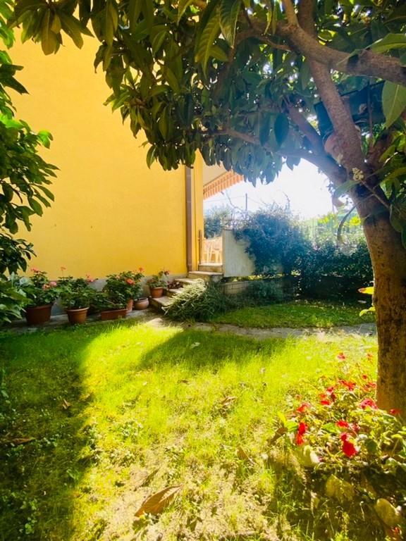 Appartamento in vendita a Massa