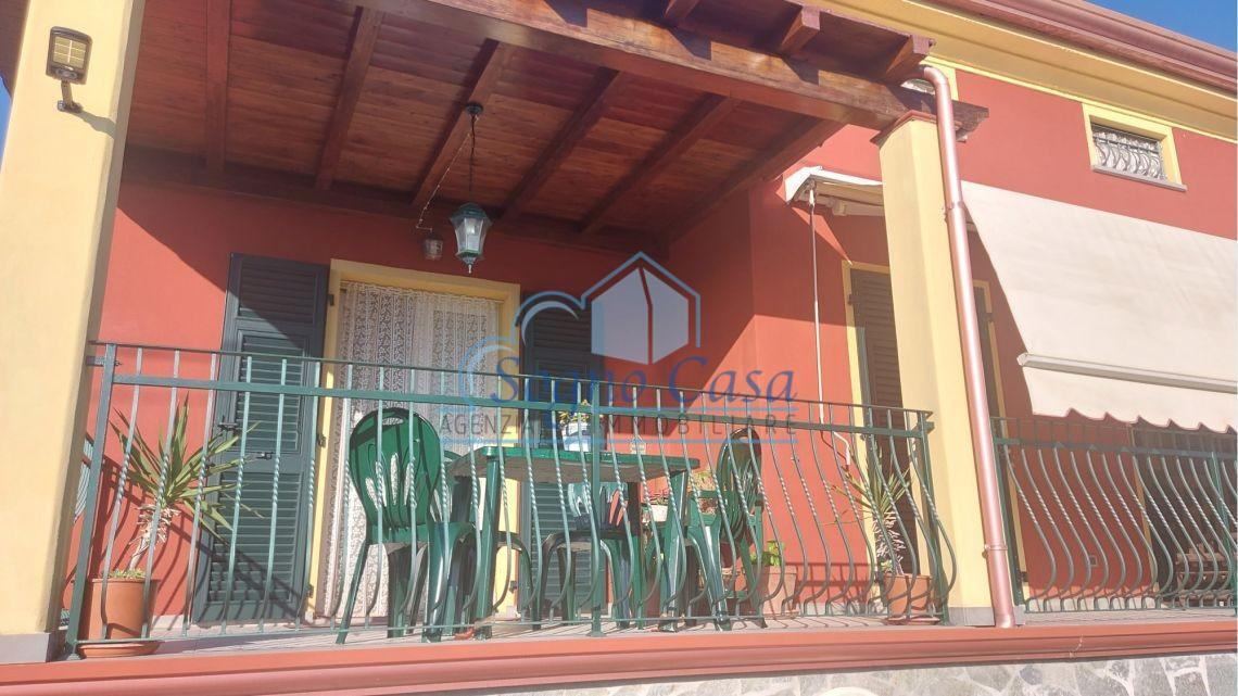 Porzione di casa in vendita a Castelnuovo Magra