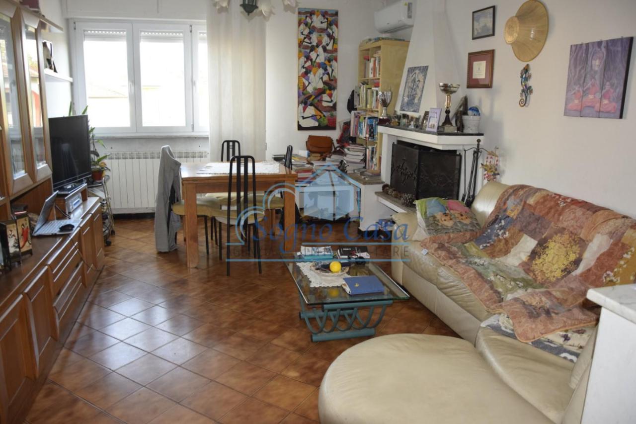 Appartamento in vendita a Carrara