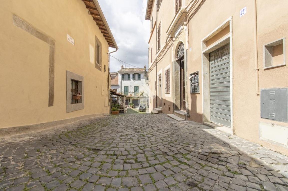 Box in affitto a Castelnuovo Di Porto