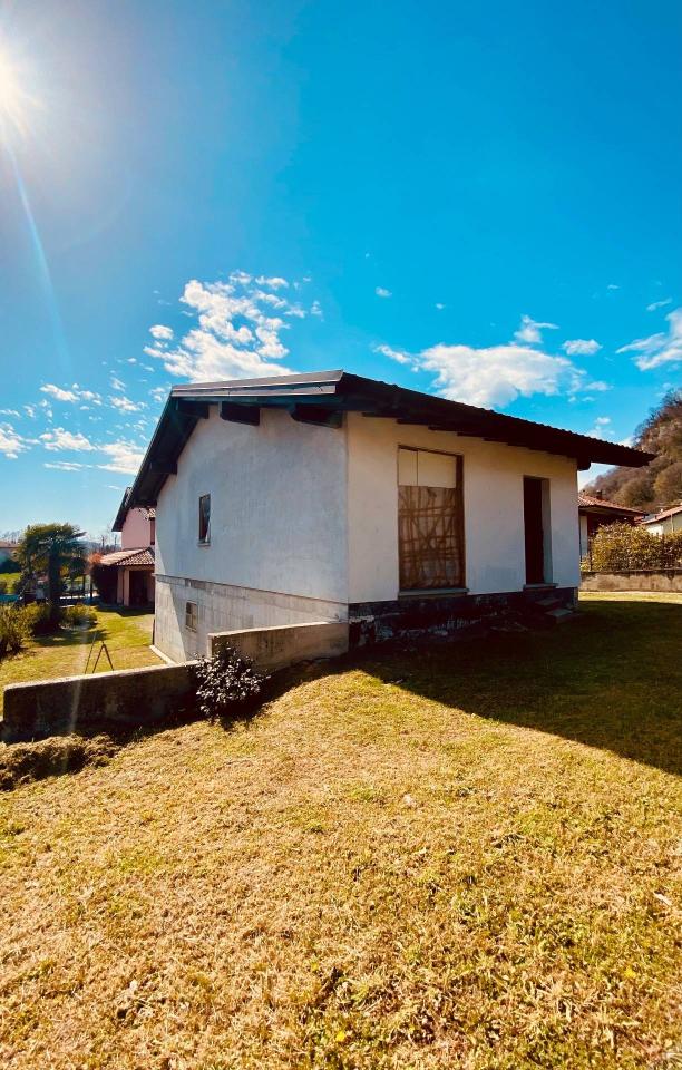 Casa indipendente in vendita a Caravate