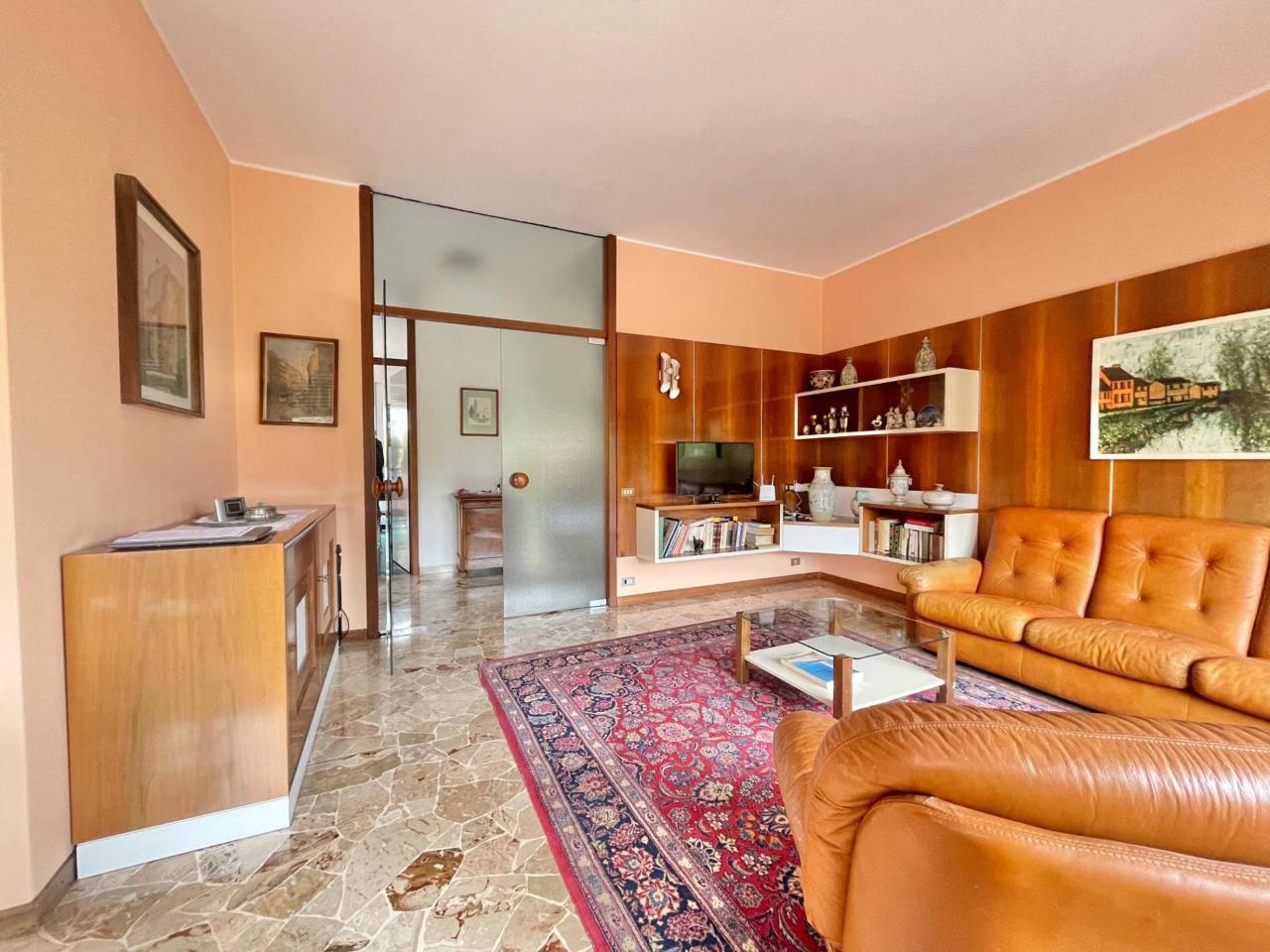 Villa in vendita a Cantello