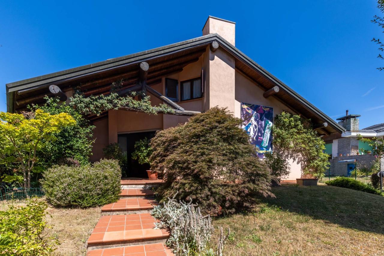 Villa in vendita a Malnate