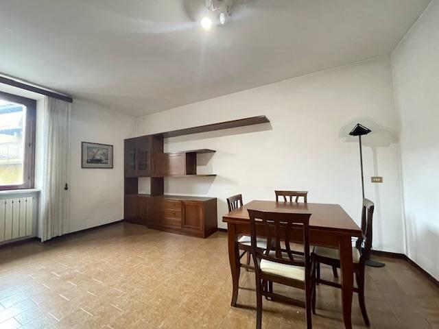 Appartamento in vendita a Vedano Olona