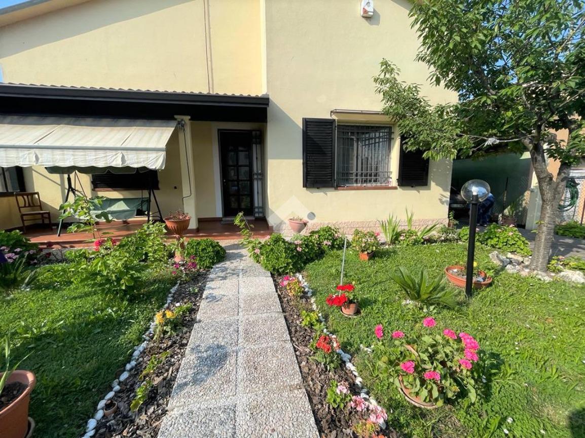 Villa in vendita a Roncoferraro