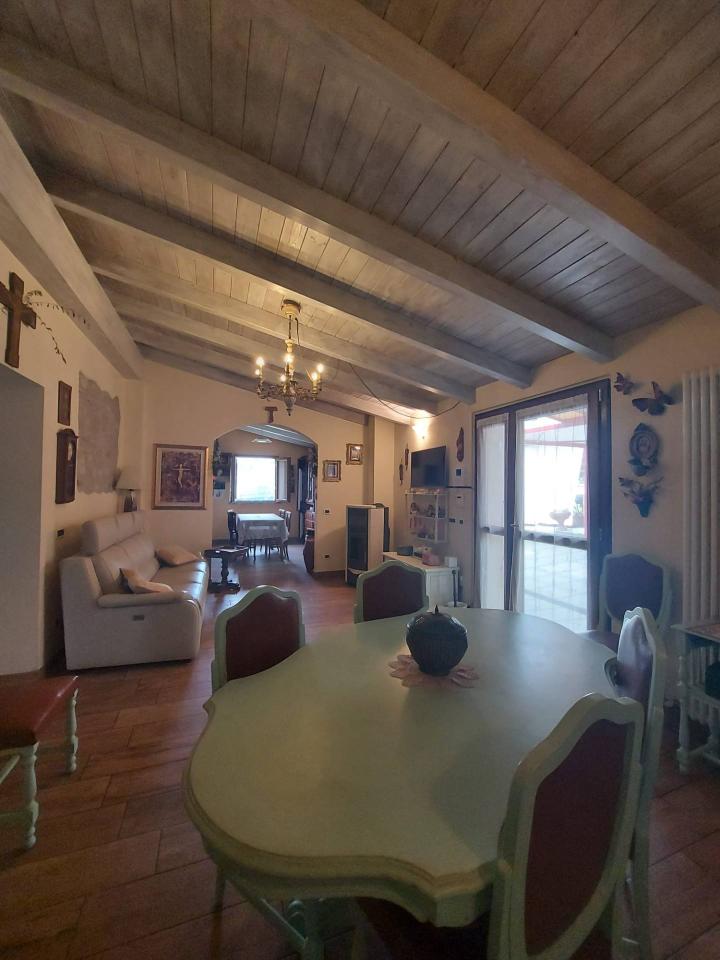 Casa indipendente in vendita a Vernasca