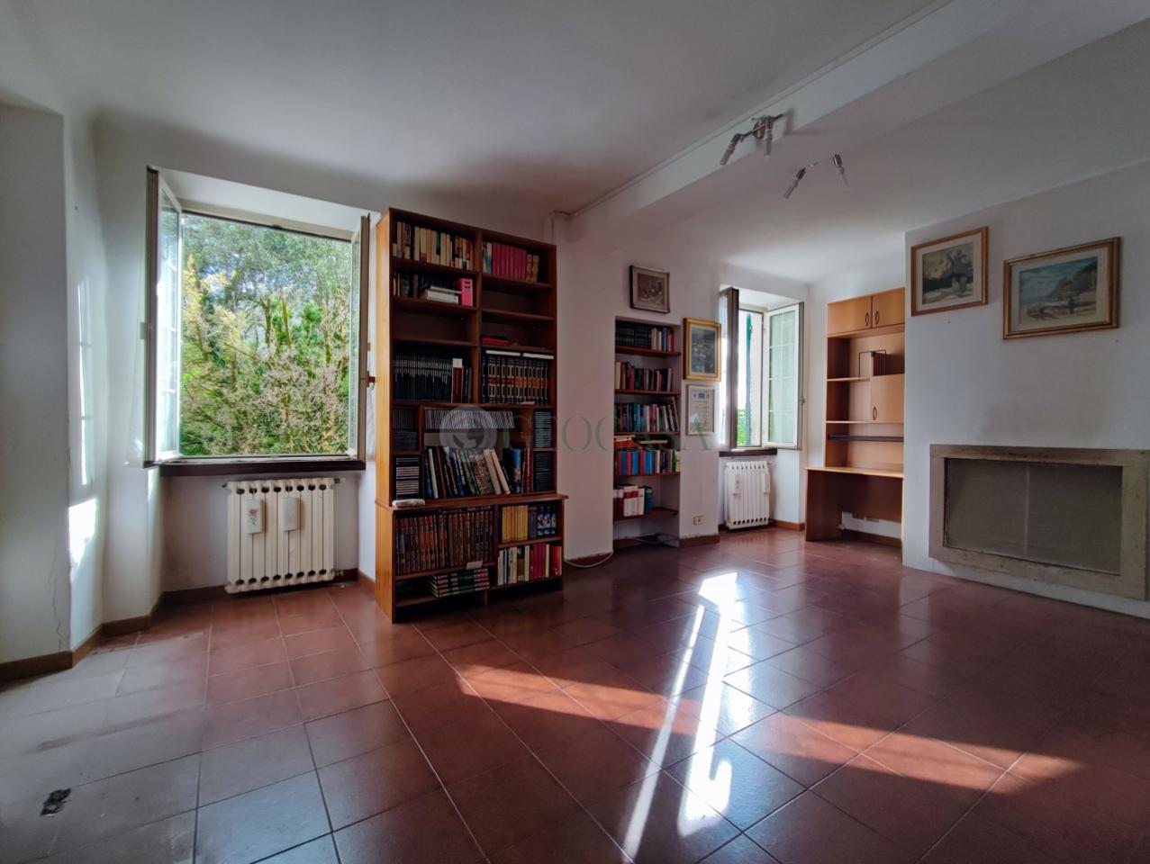 Casa indipendente in vendita a Podenzana