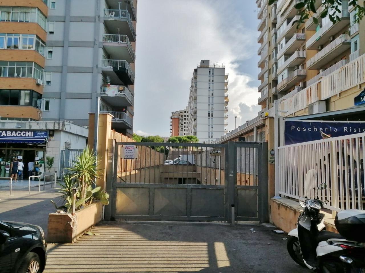 Parcheggio chiuso in vendita a Palermo