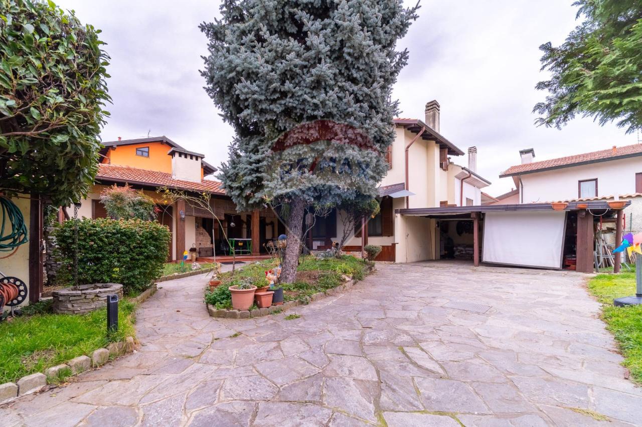 Villa in vendita a Dairago