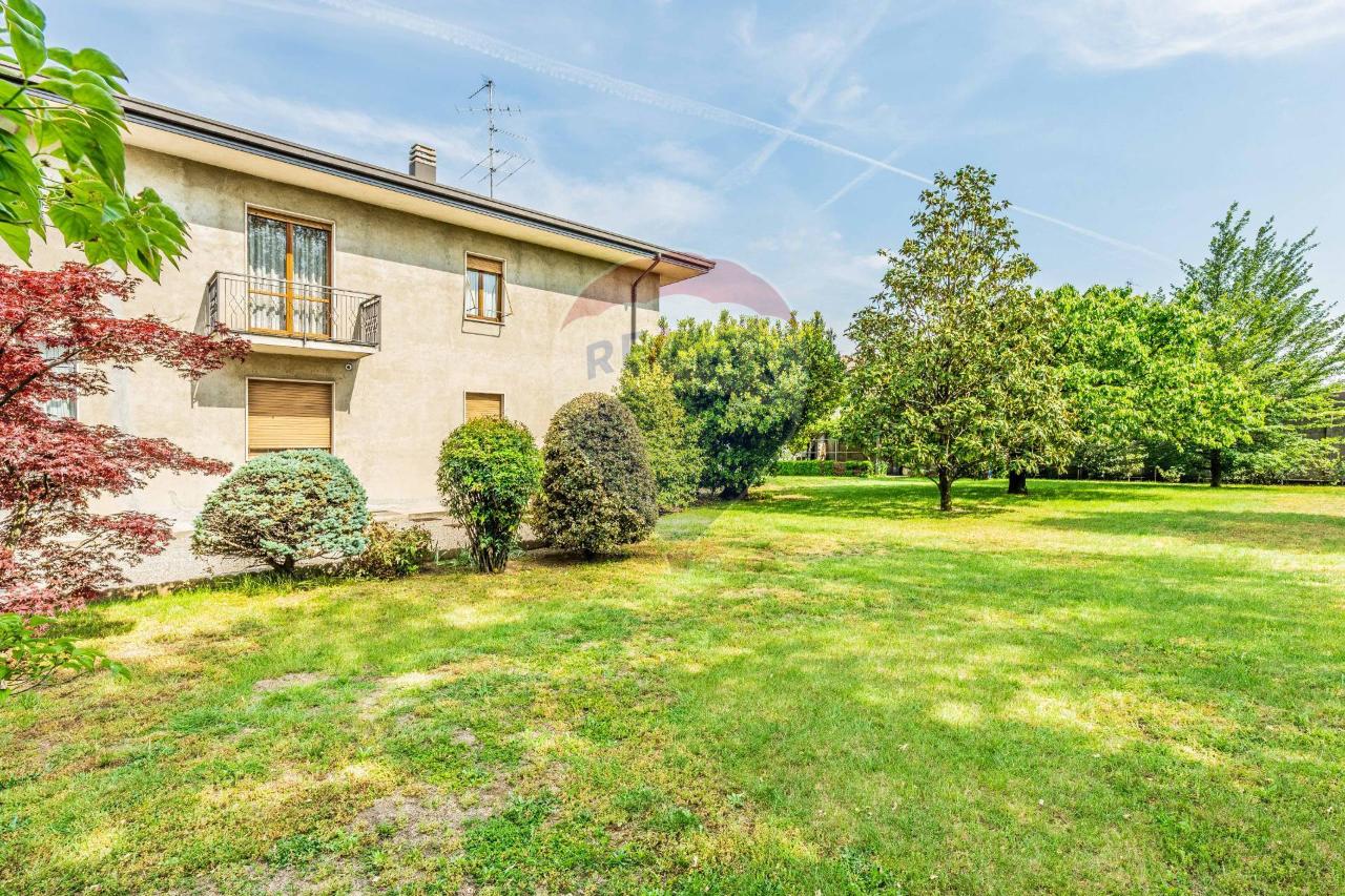 Villa in vendita a Fagnano Olona