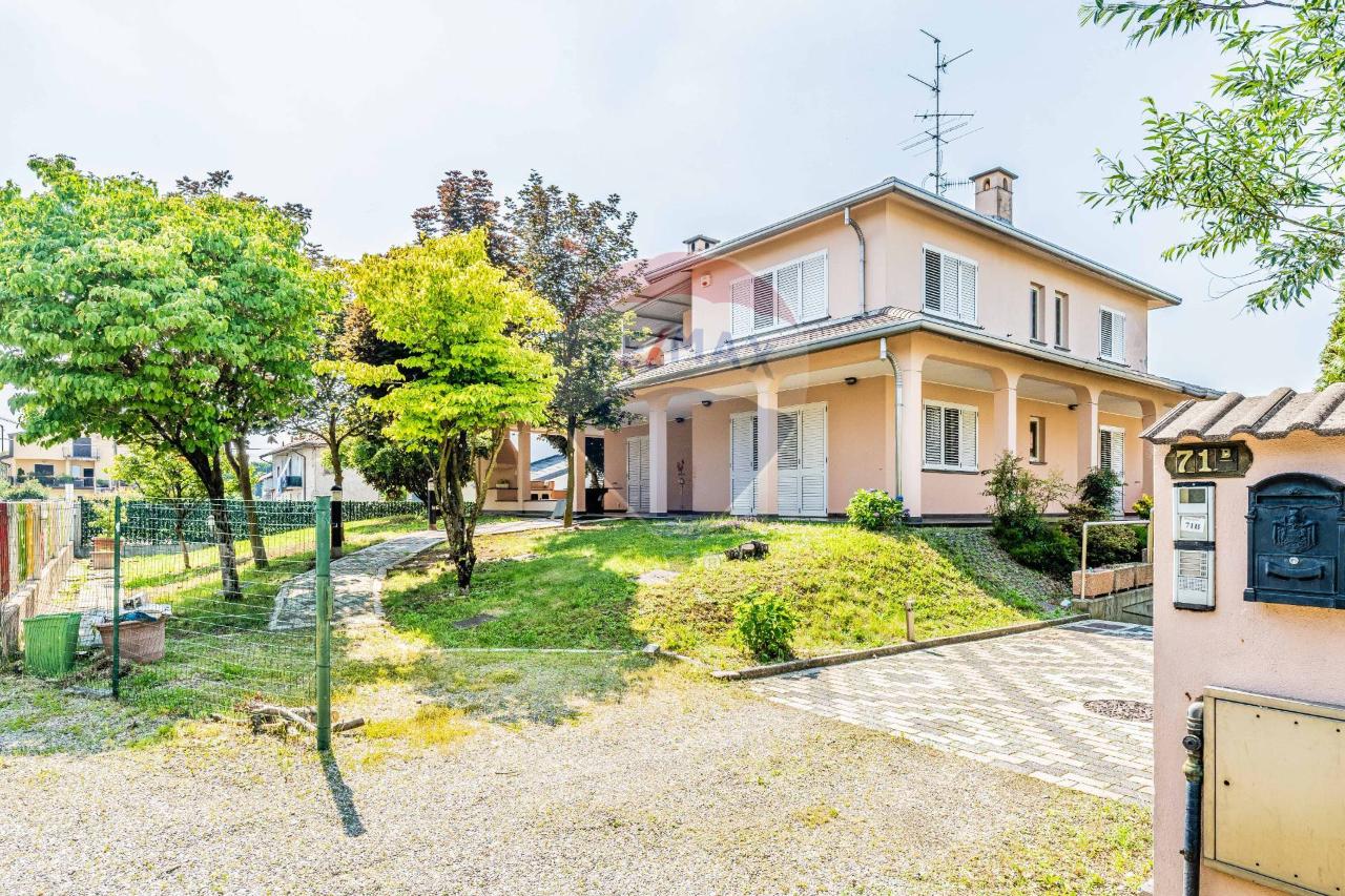 Villa in vendita a Cassano Magnago