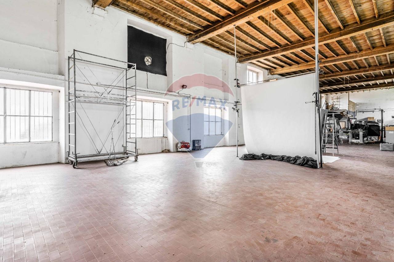 Capannone in vendita a Lonate Ceppino