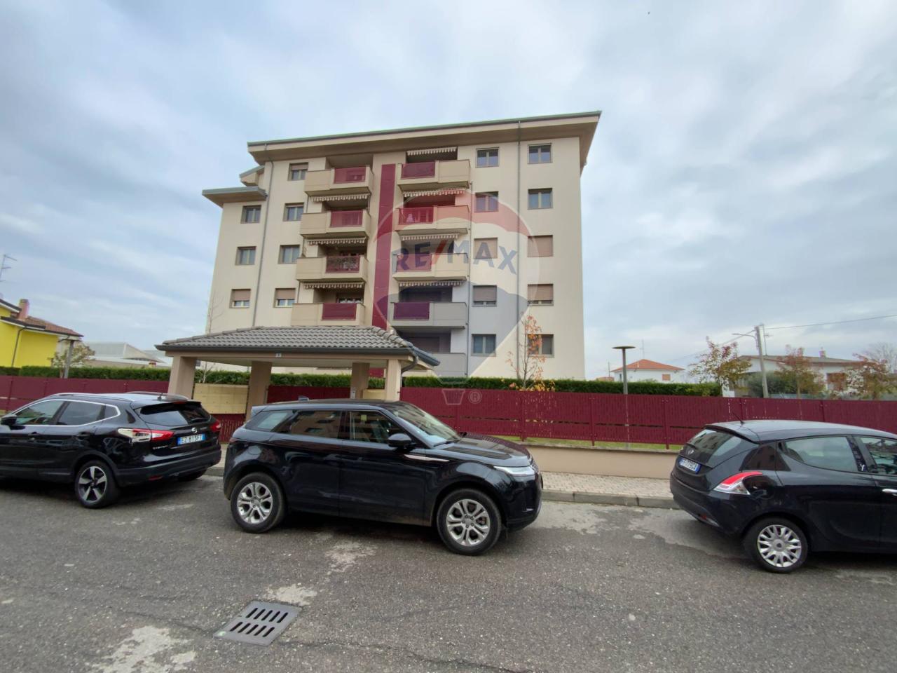 Box in vendita a Abbiategrasso