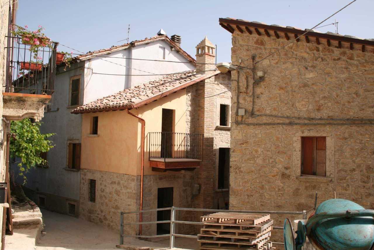 Casa indipendente in vendita a Ascoli Piceno