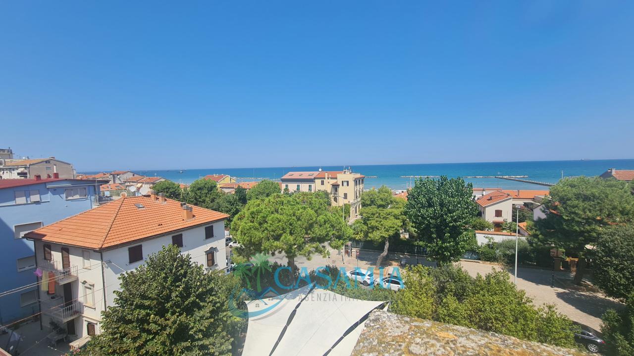 Villa in vendita a Falconara Marittima