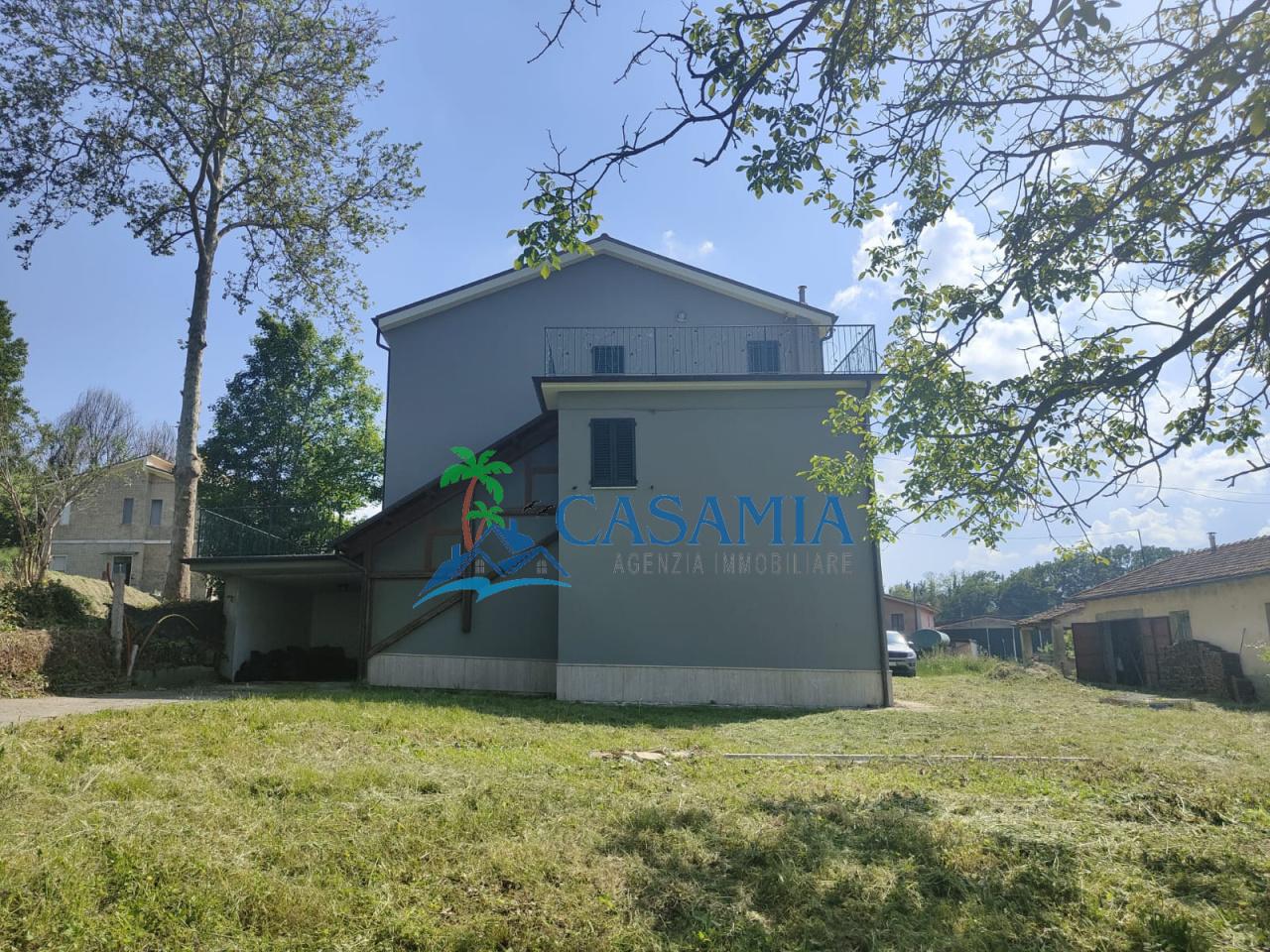 Villa a schiera in vendita a Montalto Delle Marche