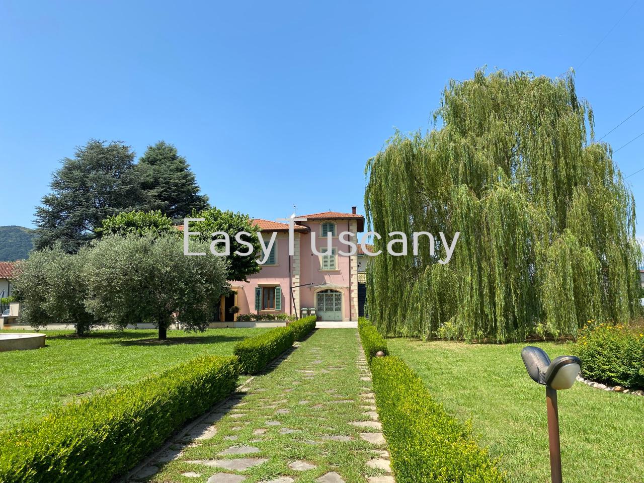 Ufficio in vendita a Capannori