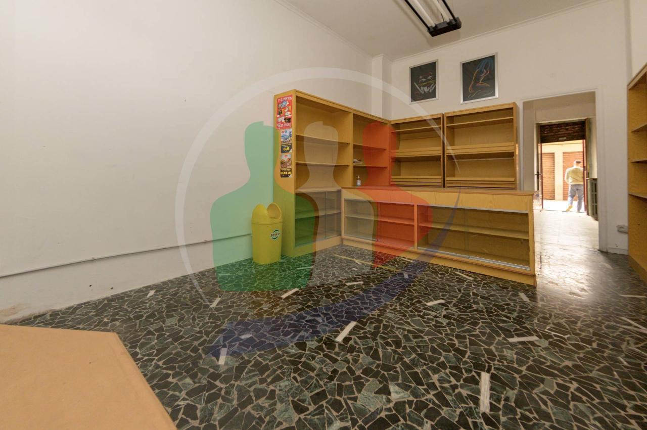 Negozio in vendita a Moncalieri