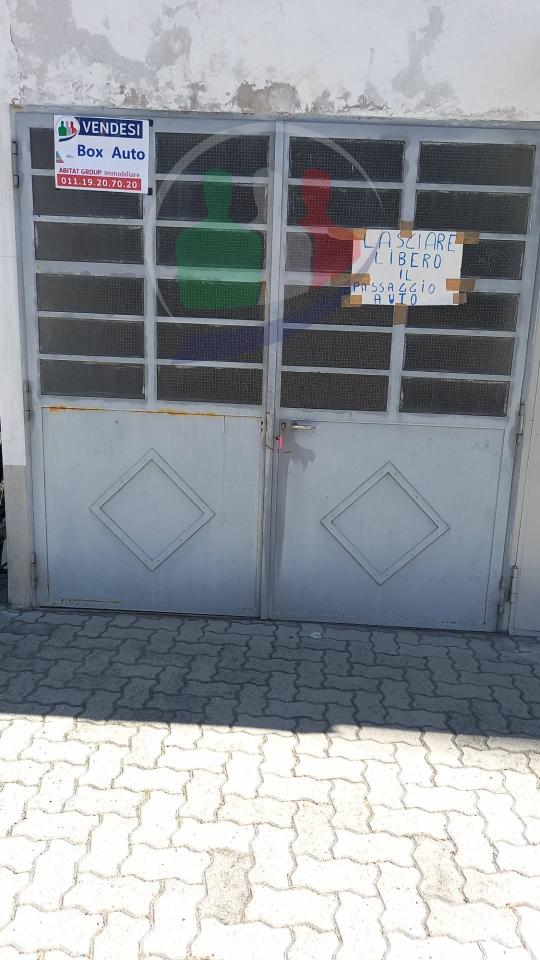 Box in vendita a Nichelino