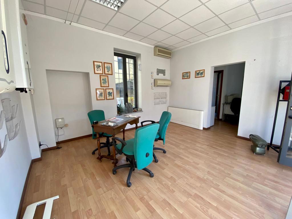 Negozio in vendita a Cremona