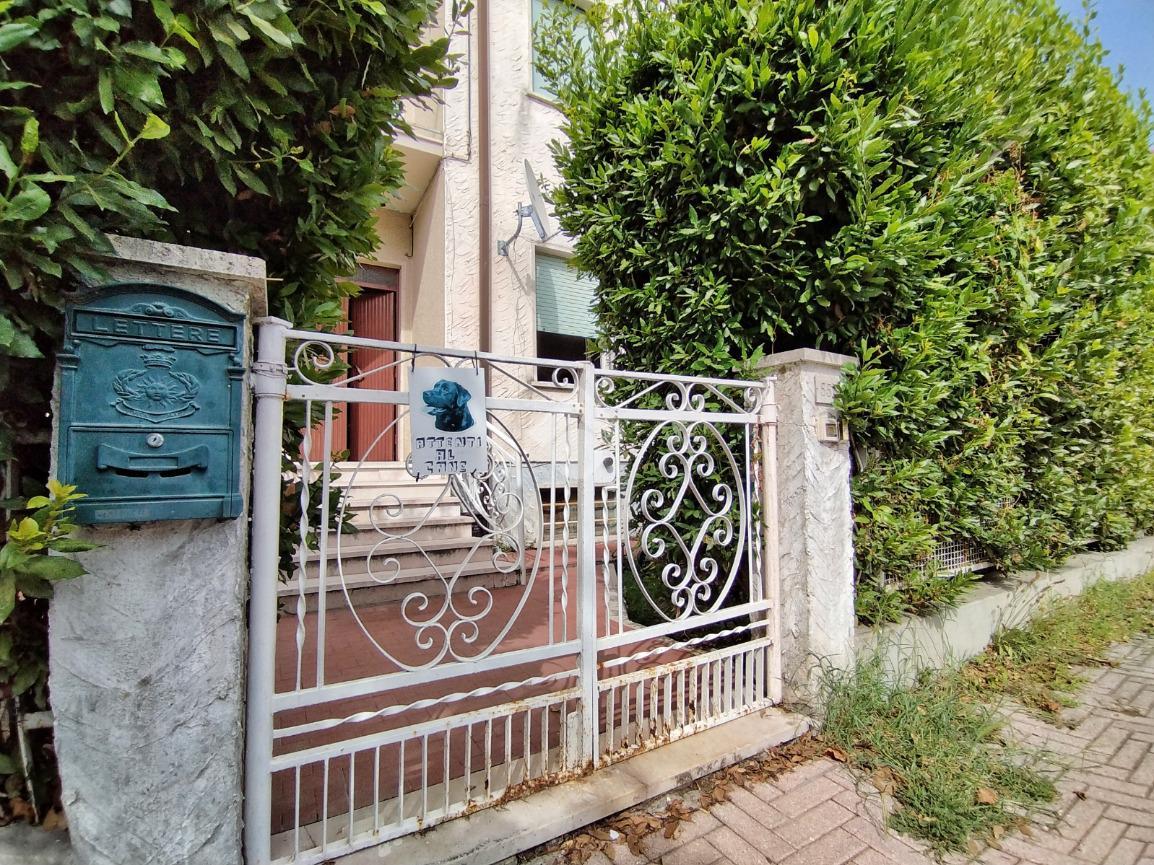 Casa indipendente in vendita a Santo Stefano Di Magra