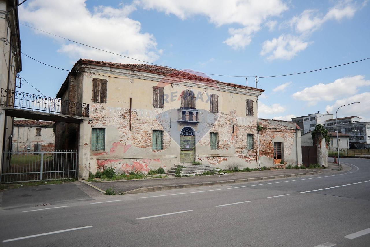 Rustico in vendita a Sanguinetto