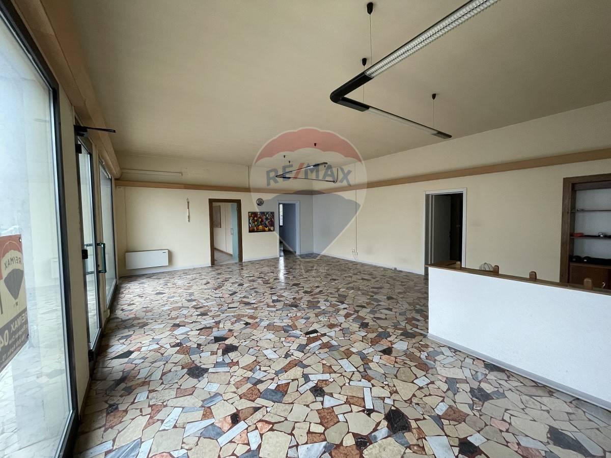 Negozio in vendita a Bovolone