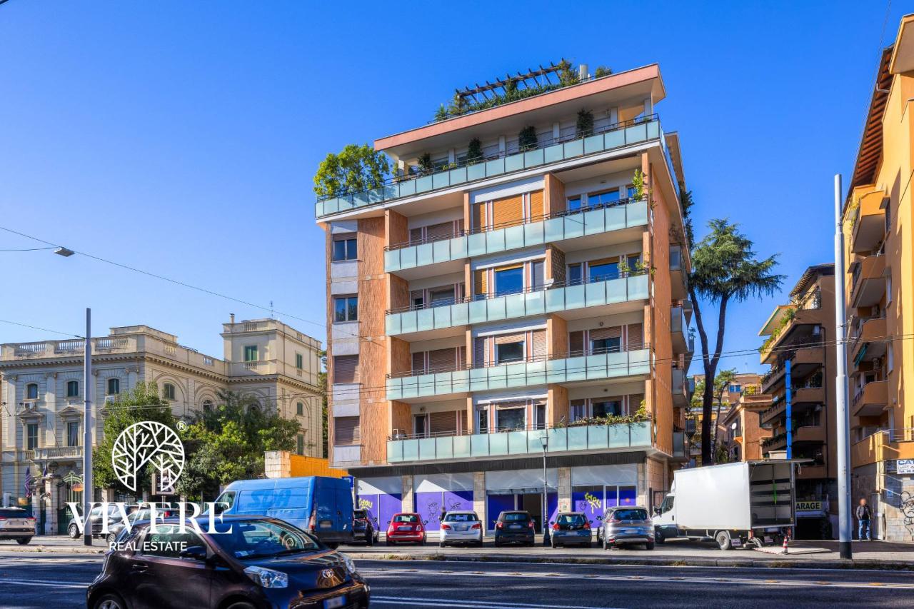 Negozio in affitto a Roma