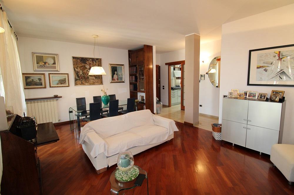 Appartamento in vendita a Vaprio D'Adda