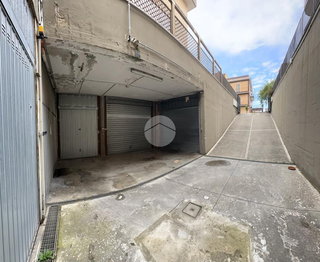 Box in vendita a Roma