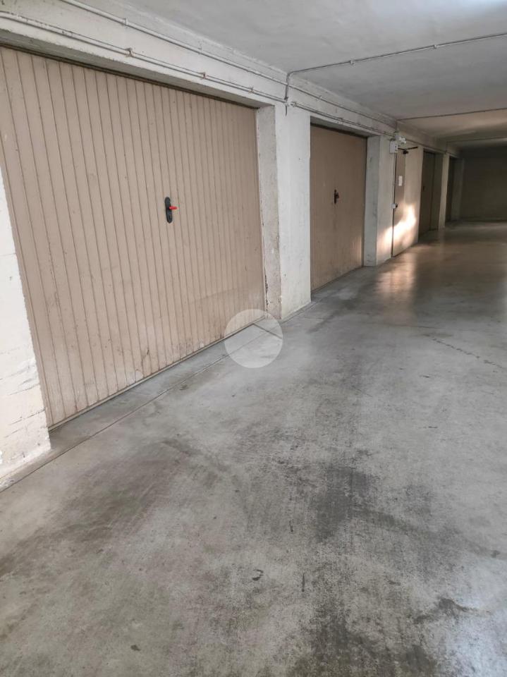 Box in vendita a Roma