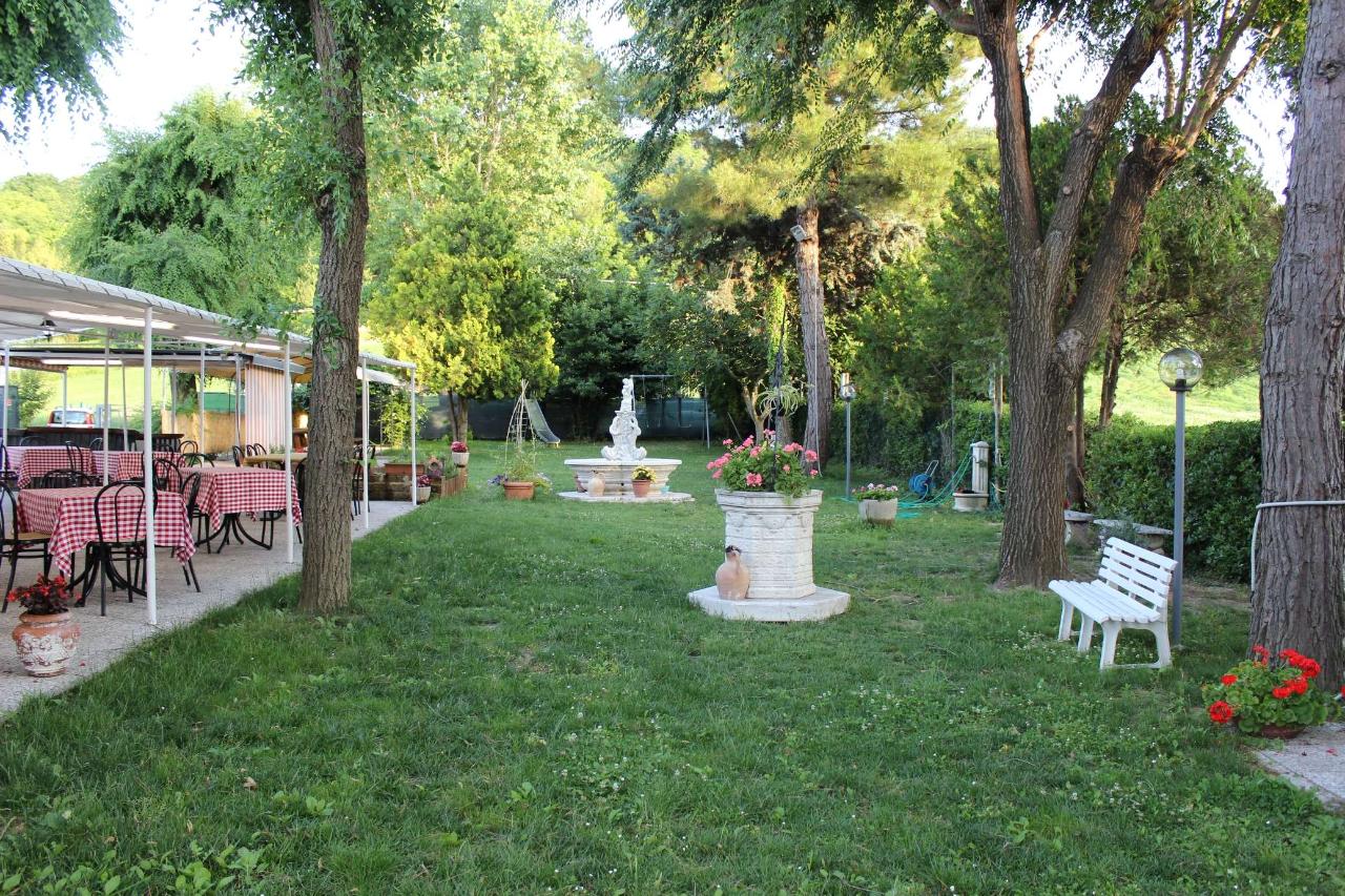 Negozio in affitto a Senigallia