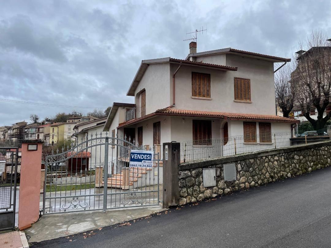 Villa in vendita a San Demetrio Ne' Vestini