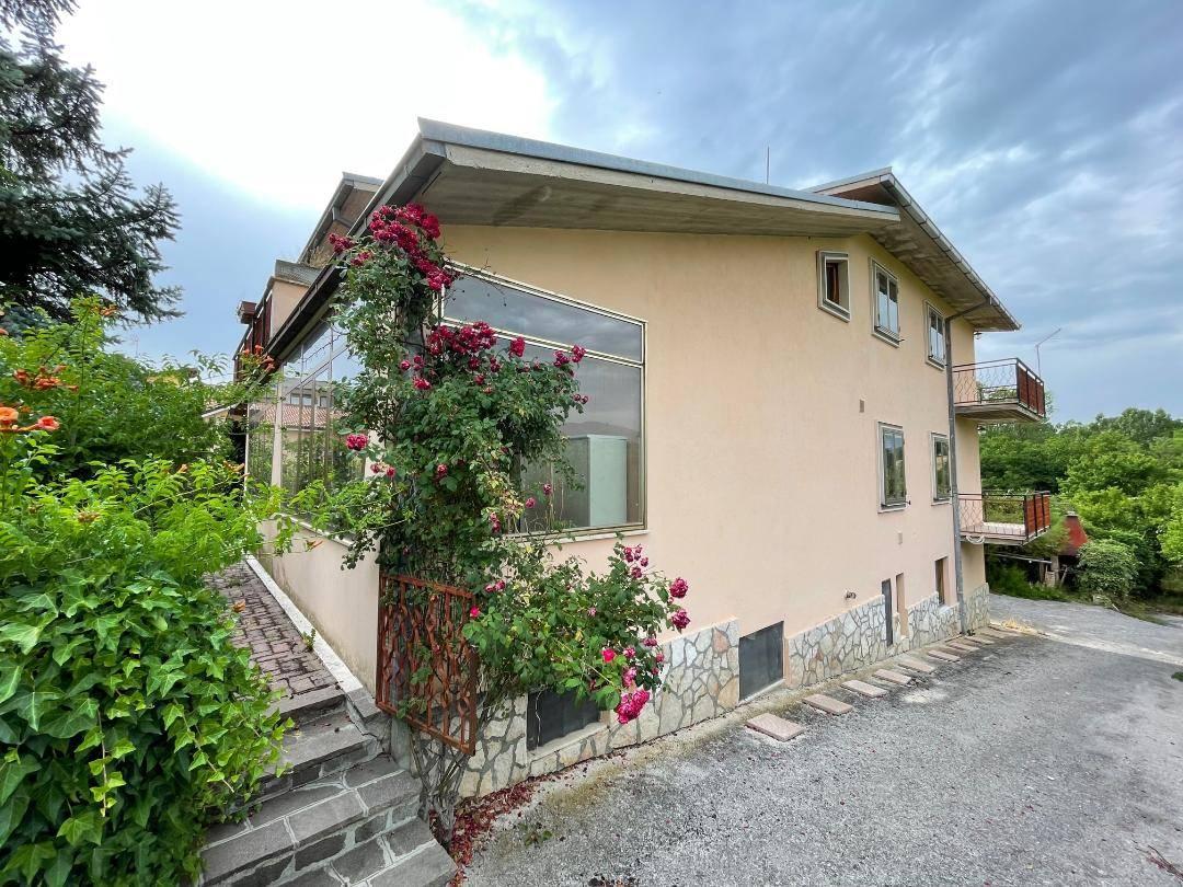 Villa in vendita a L'Aquila