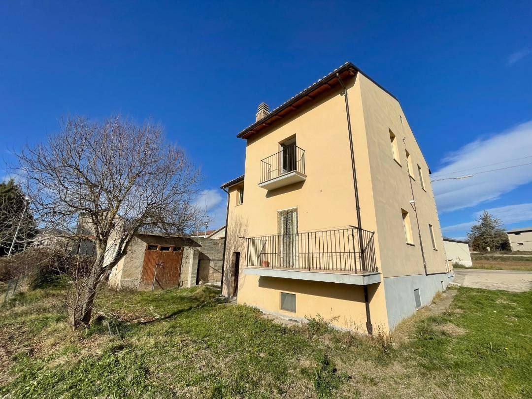 Casa indipendente in vendita a Prata D'Ansidonia